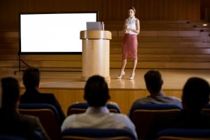 How To Choose A Perfect Presentation Outfit: Best Step-by-Step Guide in ...