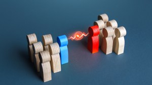 4 Compromise Examples to Help You Success in Life and Work - AhaSlides